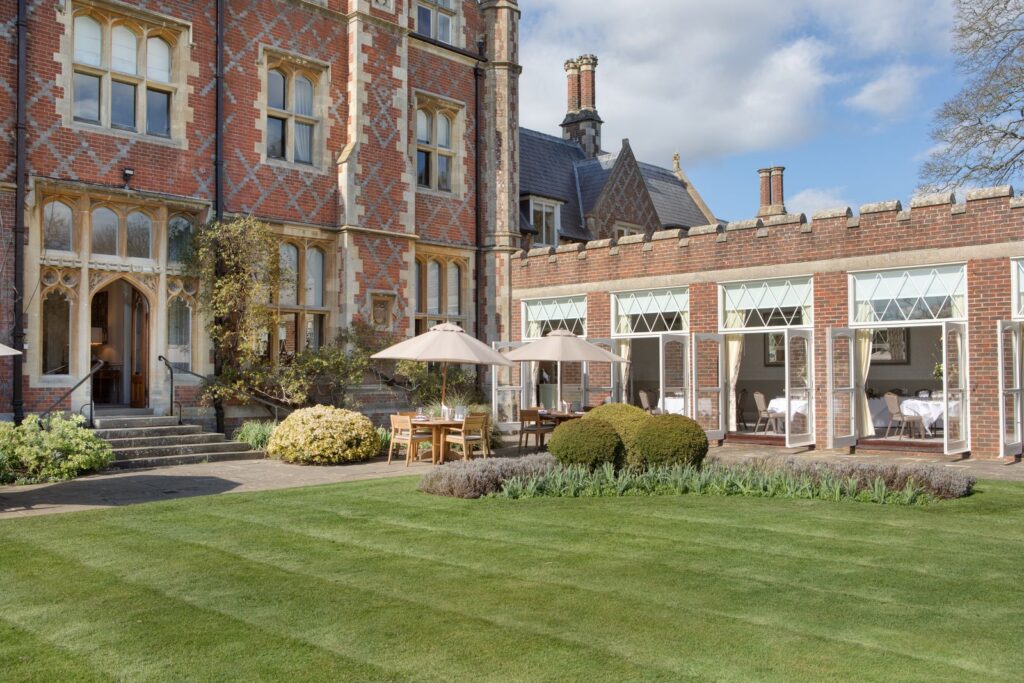 Homepage - Horsted