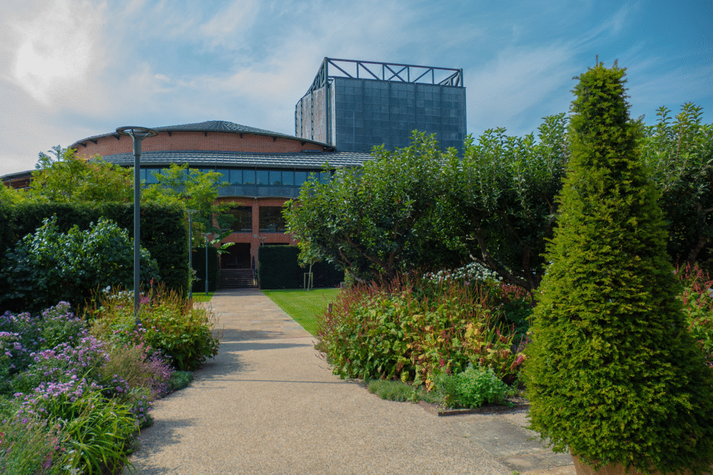 GLYNDEBOURNE OPERA HOUSE - Horsted